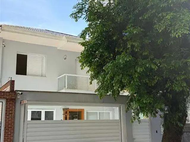 Casa / Sobrado para Venda em Santos/SP Gonzaga 3 Quartos