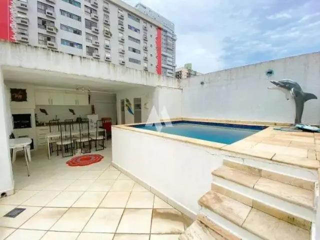 Casa / Sobrado para Venda em Santos/SP Gonzaga 3 Quartos