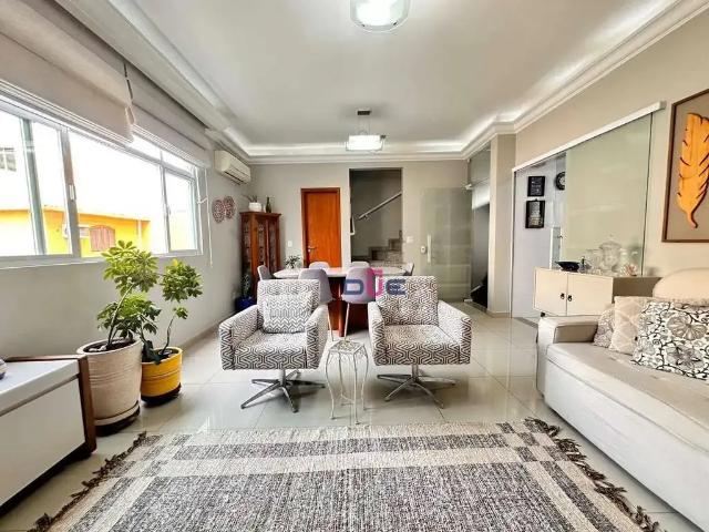 Casa / Sobrado para Venda em Santos/SP Gonzaga 3 Quartos