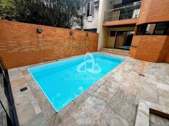 Casa / Sobrado para Venda em Santos/SP Gonzaga 4 Quartos