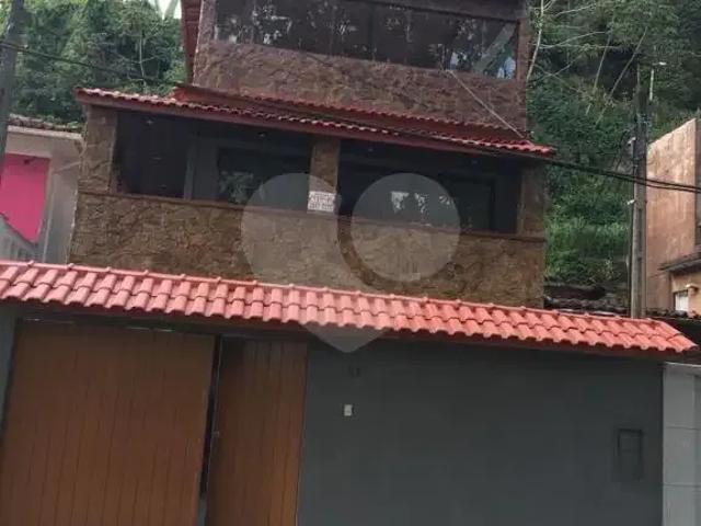 Casa / Sobrado para Venda em Santos/SP José Menino 7 Quartos