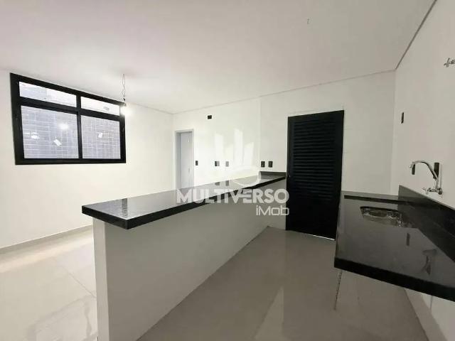 Casa / Sobrado para Venda em Santos/SP Macuco 2 Quartos