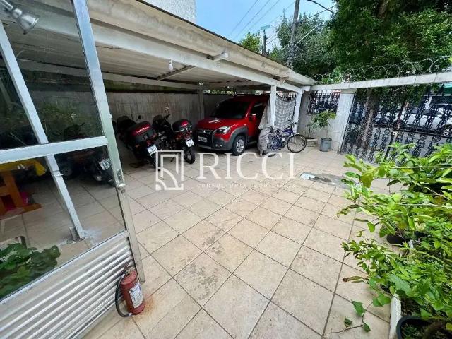 Casa / Sobrado para Venda em Santos/SP Marapé 2 Quartos