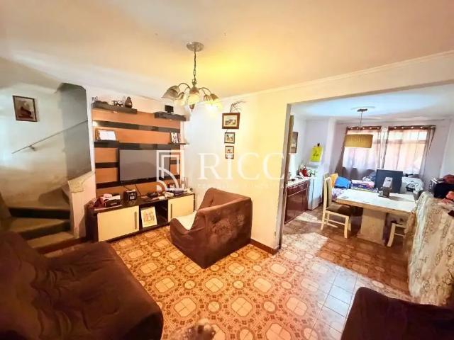 Casa / Sobrado para Venda em Santos/SP Marapé 2 Quartos