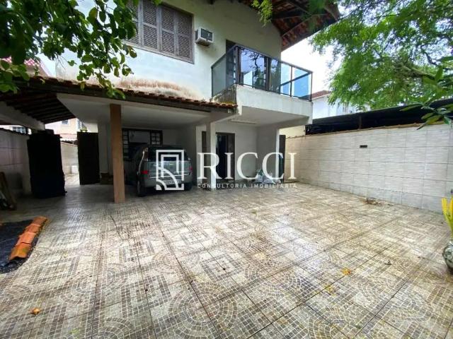Casa / Sobrado para Venda em Santos/SP Marapé 4 Quartos