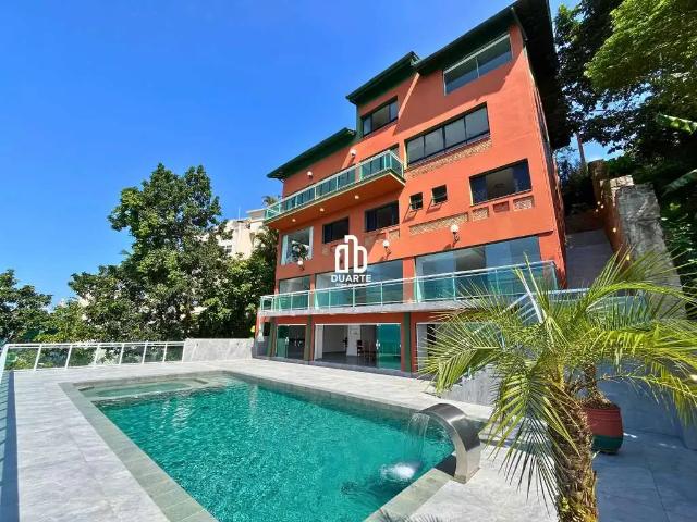 Casa / Sobrado para Venda em Santos/SP Morro Santa Terezinha 6 Quartos