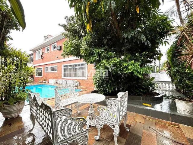 Casa / Sobrado para Venda em Santos/SP Ponta da Praia 4 Quartos