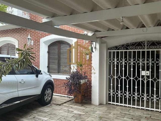 Casa / Sobrado para Venda em Santos/SP Ponta da Praia 5 Quartos