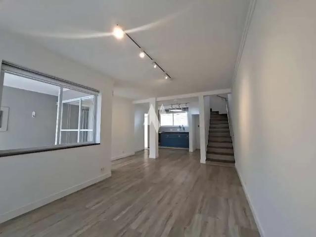Casa / Sobrado para Venda em Santos/SP Ponta da Praia 2 Quartos