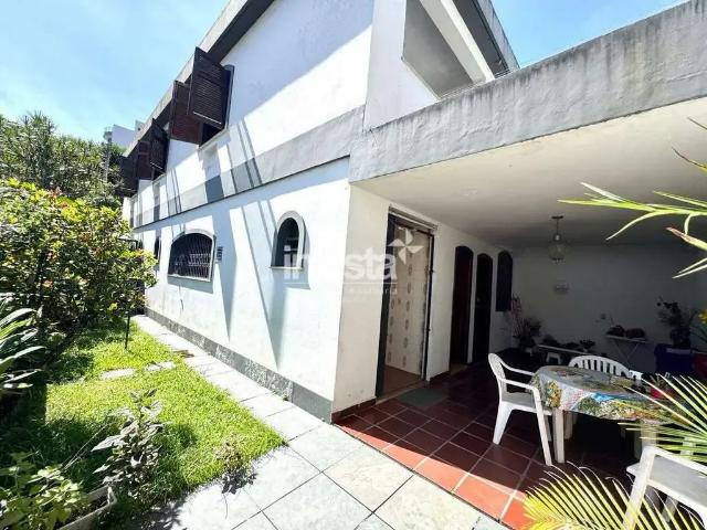 Casa / Sobrado para Venda em Santos/SP Ponta da Praia 3 Quartos
