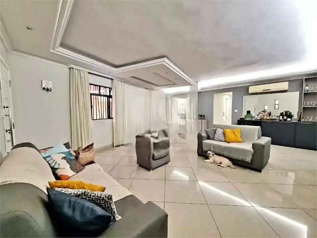 Casa / Sobrado para Venda em Santos/SP Ponta da Praia 3 Quartos