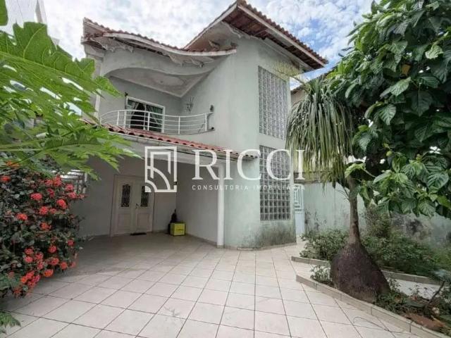 Casa / Sobrado para Venda em Santos/SP Ponta da Praia 3 Quartos
