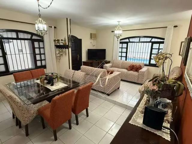 Casa / Sobrado para Venda em Santos/SP Ponta da Praia 3 Quartos