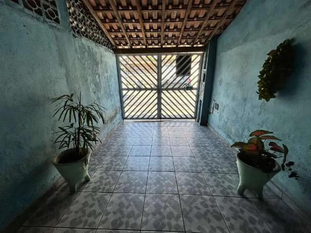 Casa / Sobrado para Venda em Santos/SP Rádio Clube 2 Quartos