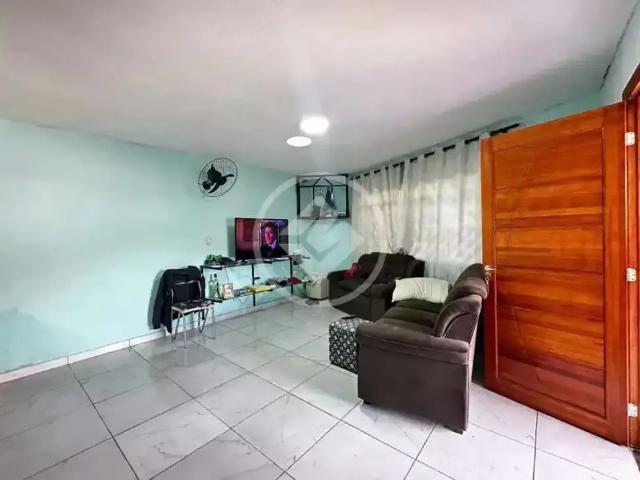 Casa / Sobrado para Venda em Santos/SP Santa Maria 2 Quartos
