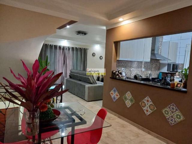 Casa / Sobrado para Venda em Santos/SP Santa Maria 3 Quartos