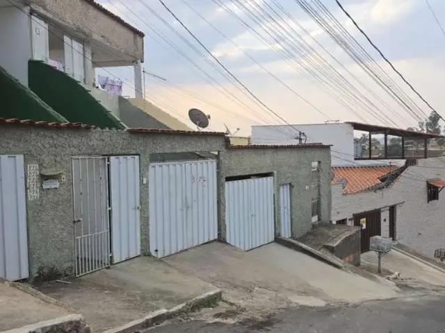 Casa / Sobrado para Venda em Sabará/MG Alvorada 2 Quartos