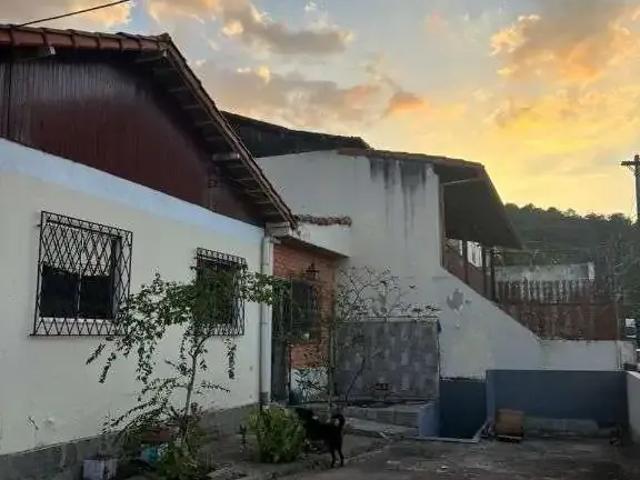Casa / Sobrado para Venda em Sabará/MG Nações Unidas 3 Quartos