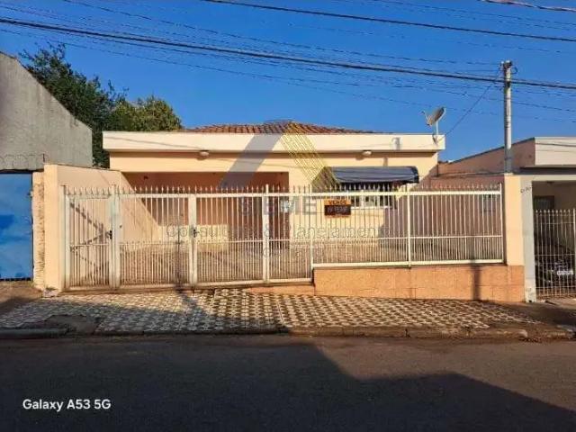Casa / Sobrado para Venda em Salto/SP Centro 4 Quartos