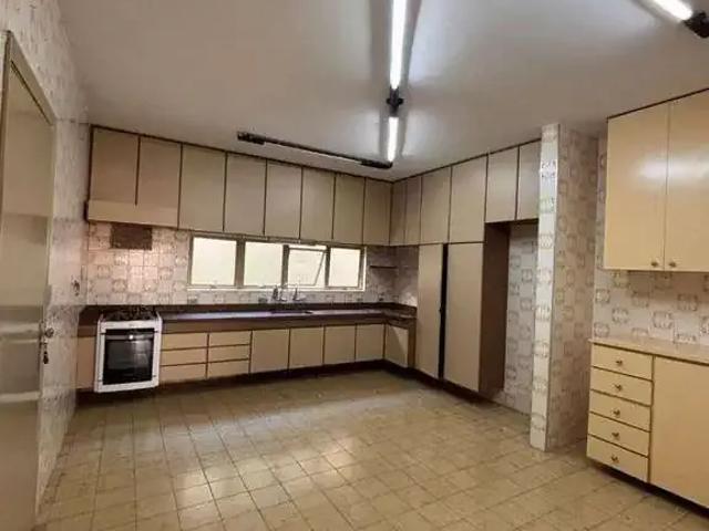 Casa / Sobrado para Venda em Salto/SP Centro 4 Quartos