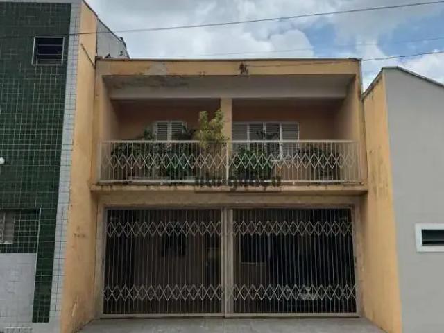 Casa / Sobrado para Venda em Salto/SP Centro 4 Quartos