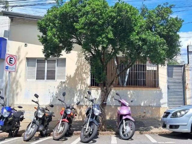 Casa / Sobrado para Venda em Salto/SP Centro 2 Quartos