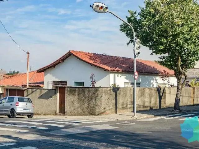 Casa / Sobrado para Venda em Salto/SP Centro 2 Quartos