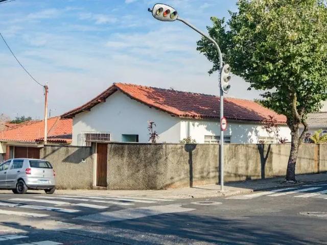 Casa / Sobrado para Venda em Salto/SP Centro 2 Quartos
