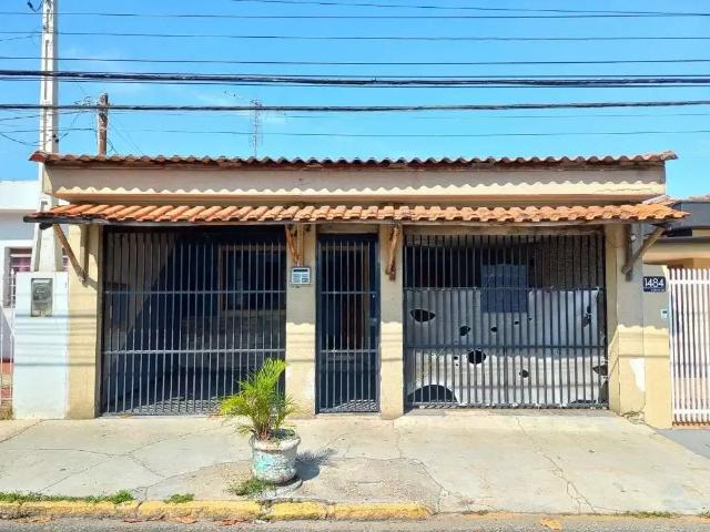Casa / Sobrado para Venda em Salto/SP Centro 2 Quartos