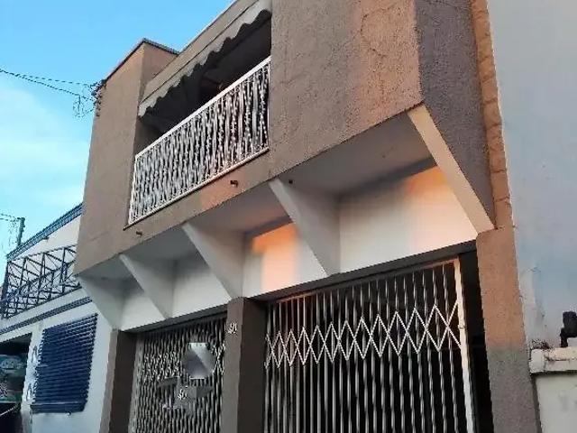 Casa / Sobrado para Venda em Salto/SP Centro 3 Quartos