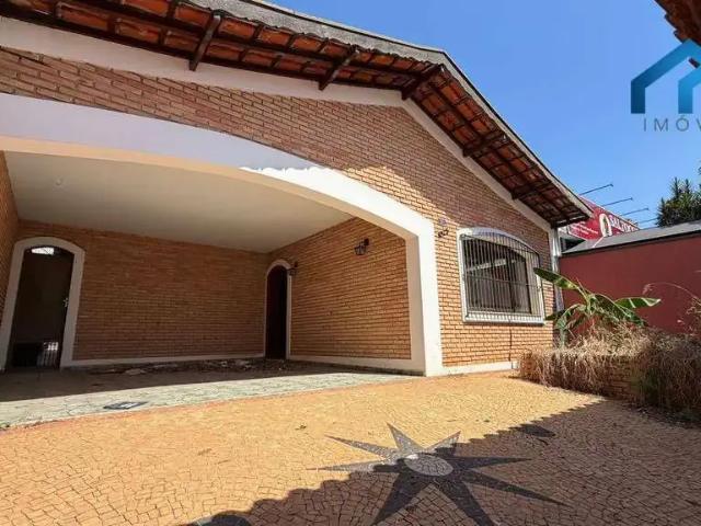 Casa / Sobrado para Venda em Salto/SP Centro 3 Quartos