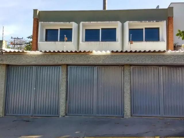 Casa / Sobrado para Venda em Salto/SP Centro 3 Quartos