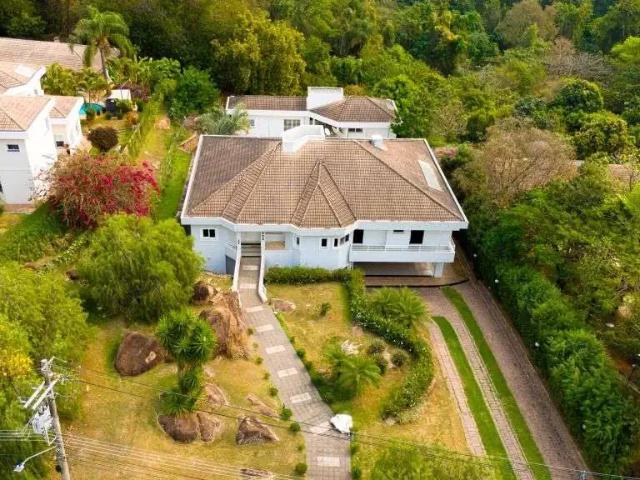 Casa / Sobrado para Venda em Salto/SP Condomínio Monte Belo 6 Quartos