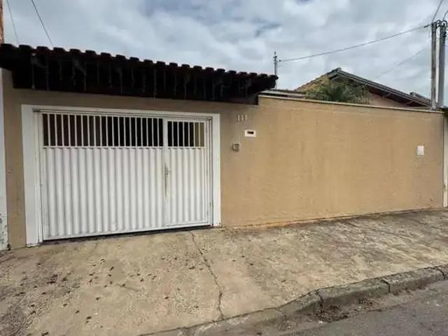 Casa / Sobrado para Venda em Salto/SP Estação 3 Quartos