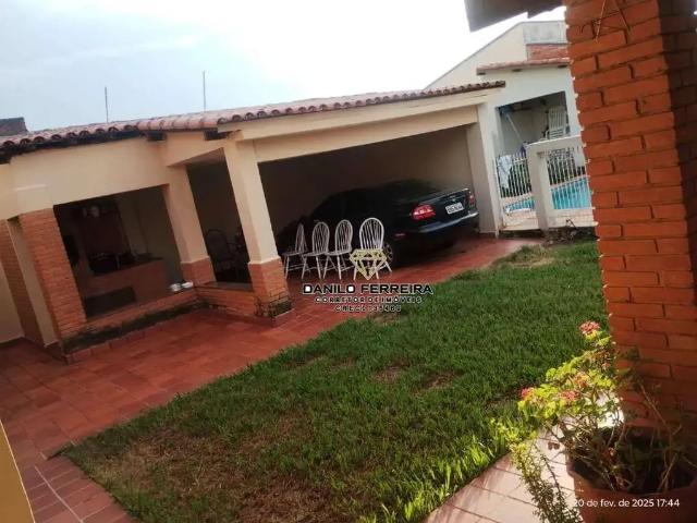 Casa / Sobrado para Venda em Salto/SP Jardim Celani 4 Quartos