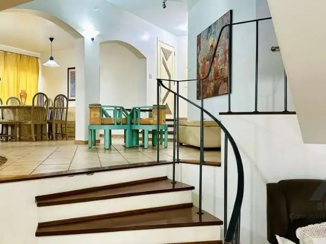 Casa / Sobrado para Venda em Salto/SP Jardim das Nações 5 Quartos