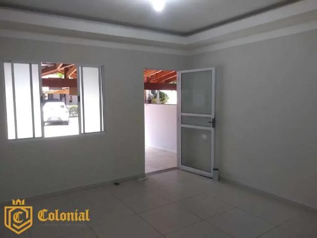 Casa / Sobrado para Venda em Salto/SP Jardim Itaguaçu 3 Quartos
