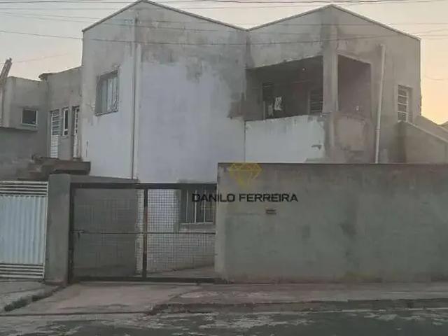 Casa / Sobrado para Venda em Salto/SP Residencial Vila dos Eucaliptos 5 Quartos