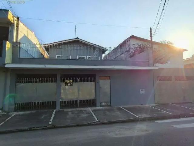 Casa / Sobrado para Venda em Salto/SP Vila Flora 3 Quartos