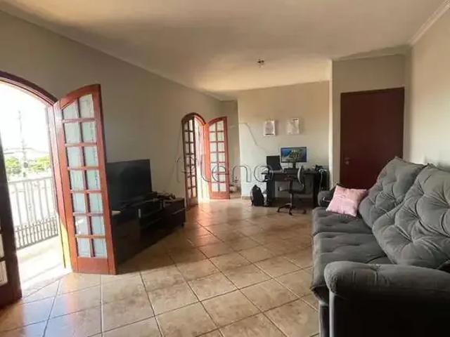 Casa / Sobrado para Venda em Salto/SP Vila Roma 3 Quartos