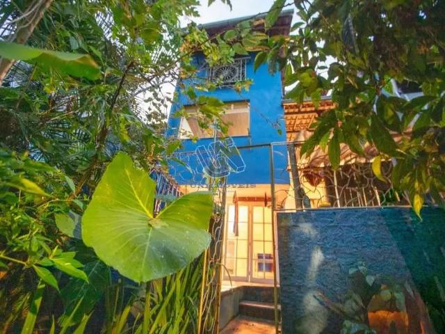 Casa / Sobrado para Venda em Salvador/BA Matatu 4 Quartos