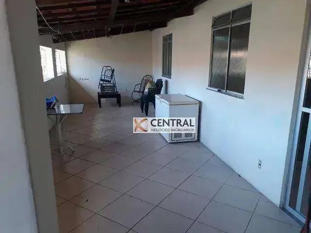Casa / Sobrado para Venda em Salvador/BA Matatu 5 Quartos