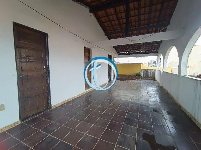 Casa / Sobrado para Venda em Salvador/BA Matatu 6 Quartos