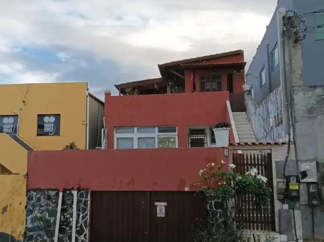 Casa / Sobrado para Venda em Salvador/BA Nordeste 5 Quartos