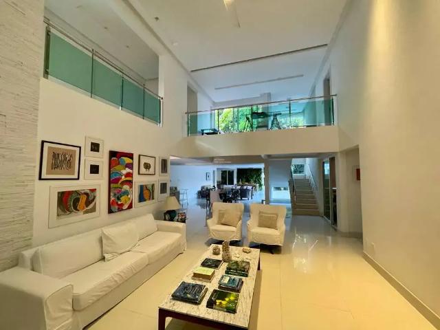 Casa / Sobrado para Venda em Salvador/BA Alphaville I 4 Quartos