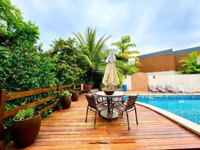 Casa / Sobrado para Venda em Salvador/BA Alphaville I 5 Quartos