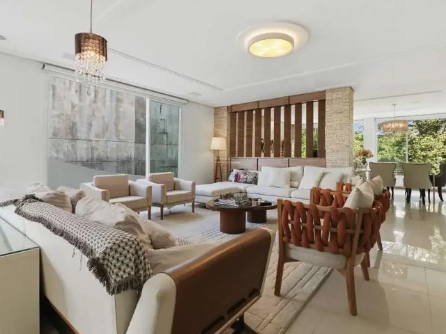 Casa / Sobrado para Venda em Salvador/BA Alphaville I 7 Quartos