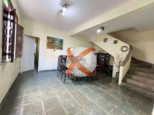 Casa / Sobrado para Venda em Salvador/BA Amaralina 4 Quartos