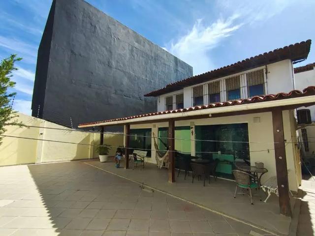 Casa / Sobrado para Venda em Salvador/BA Caminho das Árvores 4 Quartos