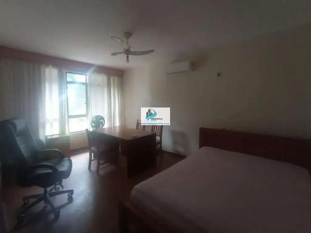 Casa / Sobrado para Venda em Salvador/BA Caminho das Árvores 4 Quartos